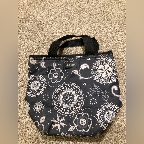 thirty-one | Bags | Thirty One Small Thermal Tote Onyx Medallion Black ...